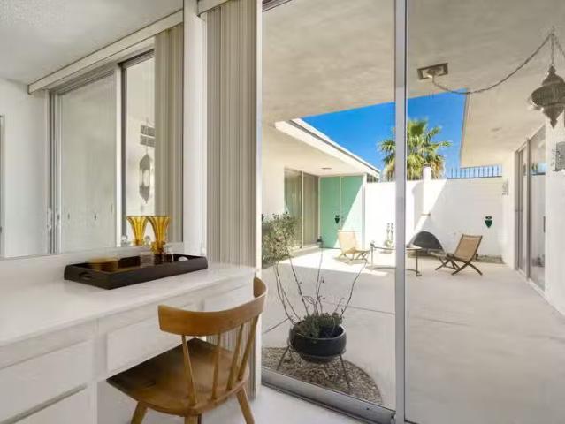 157 Desert Lakes Dr Condos in Palm Springs, CA