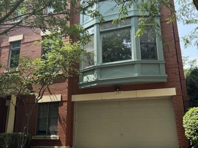 157 Festival Ct, Elgin, IL 60120
