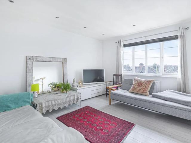 157 Friern Park, North Finchley
