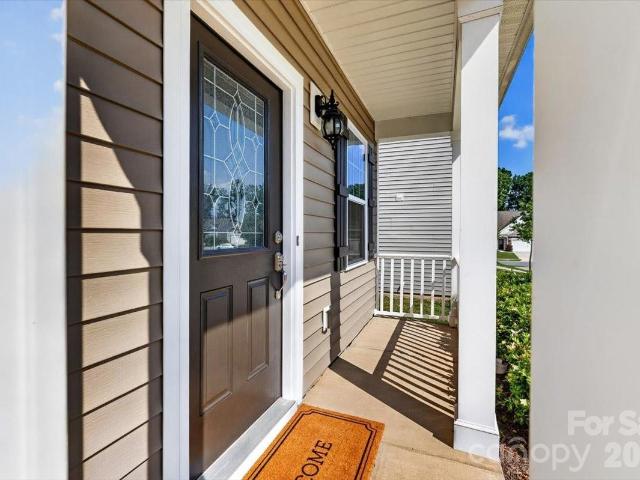 157 Kingsway Drive