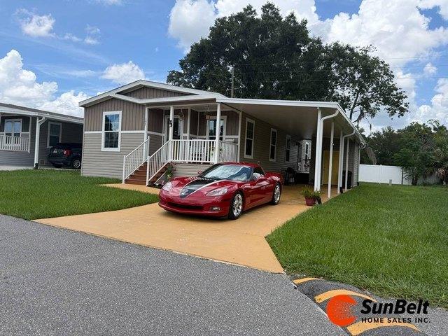 157 Hillsborough Dr, Sorrento, FL 32776
