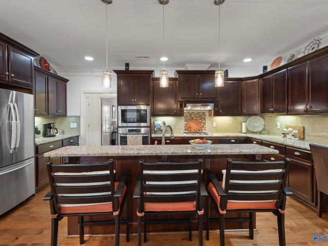 157 Huntsmen Lane