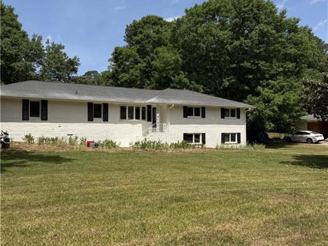 157 Jennifer Lane NW