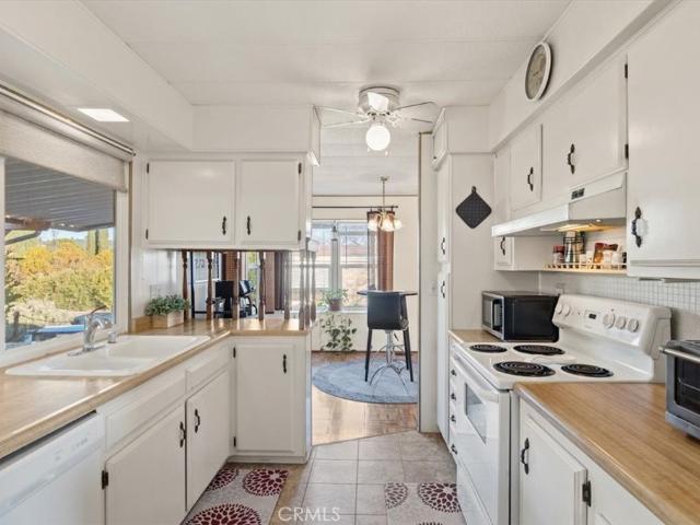 157 Oak Grove Parkway 157