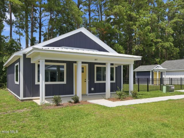 157 Long Pond Loop