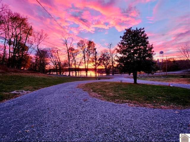 157 Lakeshore Drive