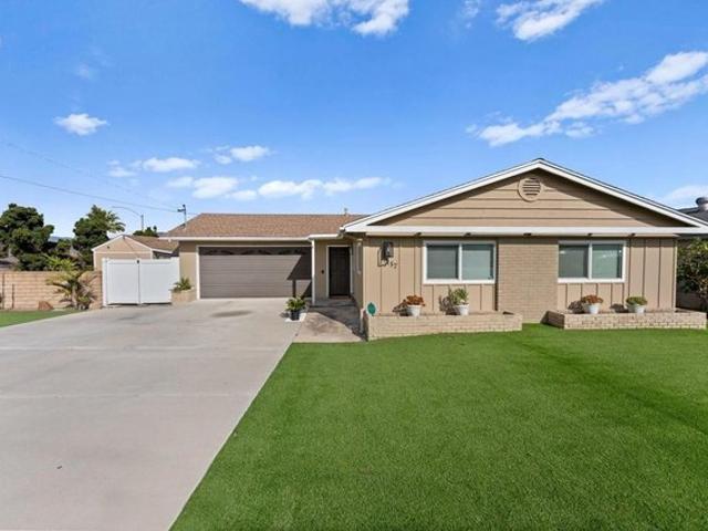 157 Lakeview Ave, Spring Valley, CA 91977