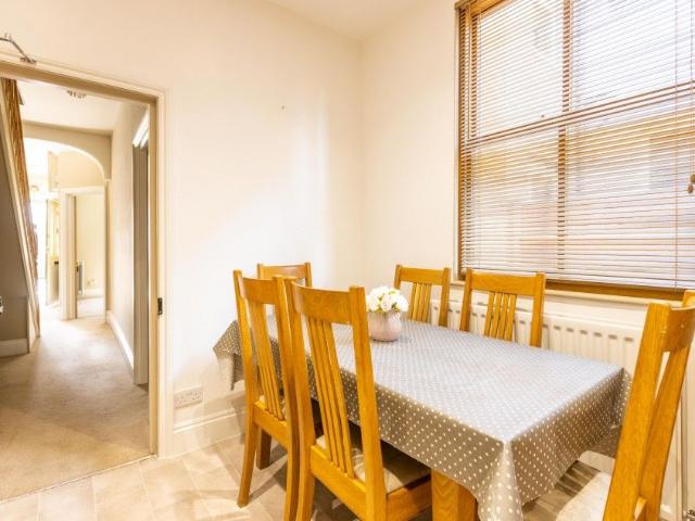 157 Murray Road, Rugby