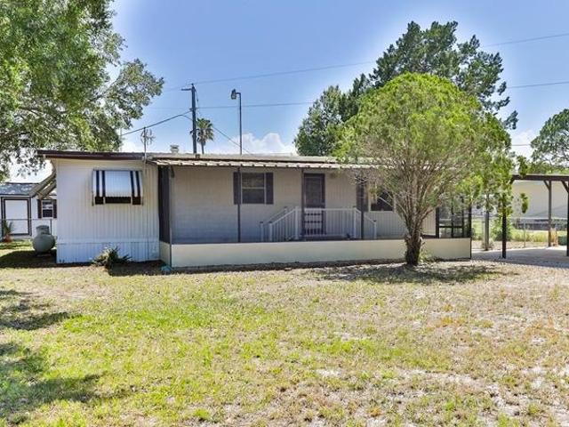 157 N 2nd St, Oak Hill, FL 32759