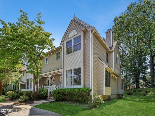 157 Northampton Dr, Holmdel, NJ 07733