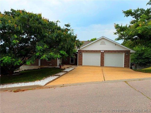 157 Saw Mill Rd, Saint Robert, MO 65584