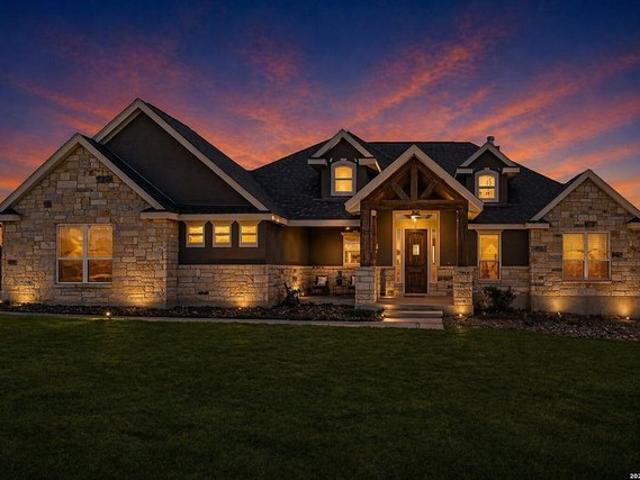 157 Summer Meadow Dr, La Vernia, TX 78121
