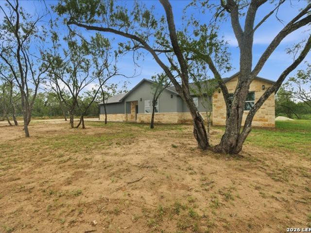 157 Sylas Hayes Loop