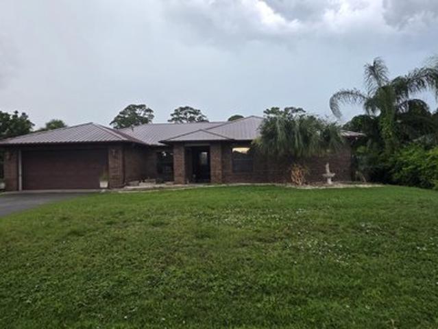 157 Palm Cir, Palm Shores, FL 32940