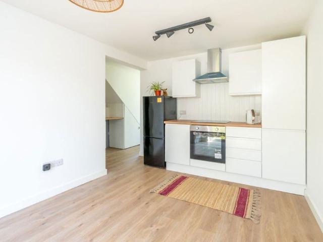 157, Parklands Road, Chichester