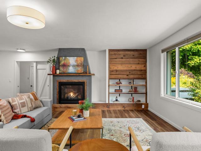 157 W Willoway Drive