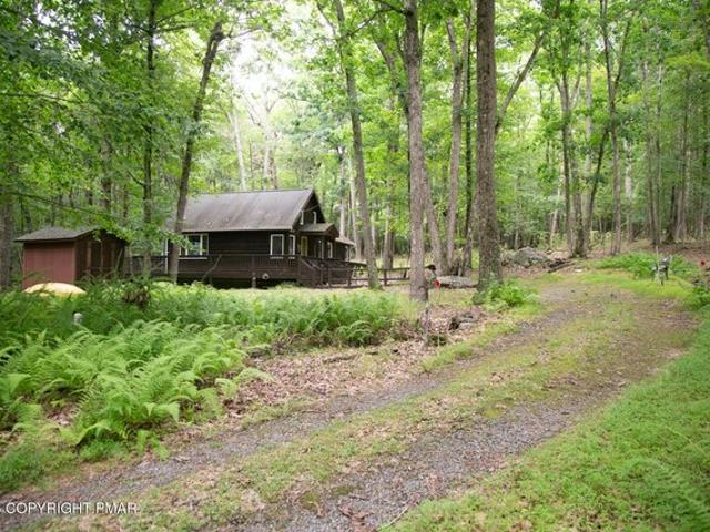 157 Wildwood Dr, Canadensis, PA 18325