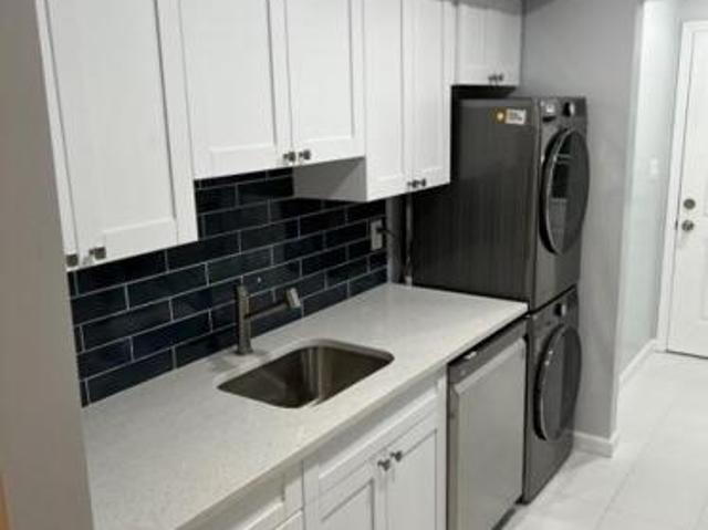157 Tiffany Blvd #157, Newark, NJ 07104