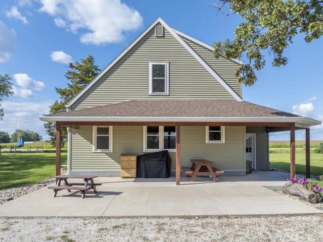 15843 th St, Randalia, IA 52164