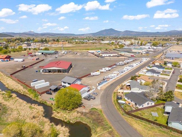 1584 N Gardner Rd, Prineville, OR 97754