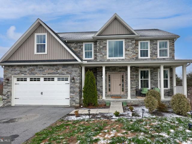 1584 Bunker Ct, Chambersburg, PA 17202 | MLS #PAFL2033 | Compass