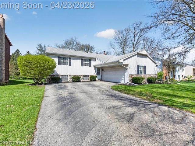 1584 Chanticlair Circle