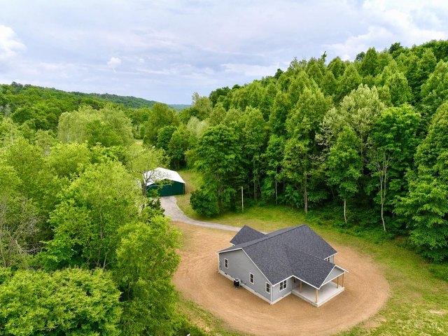 1584 Sherborne Rd, Madison Township, OH 45648