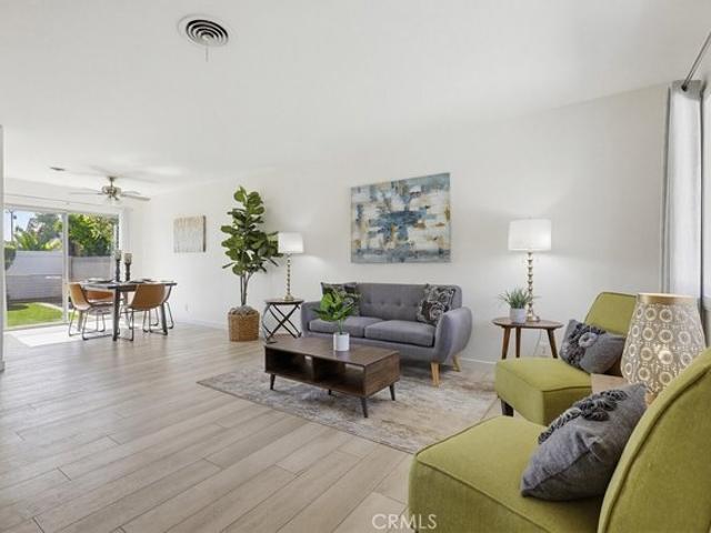 15852 Tullow Ln, Huntington Beach, CA 92647