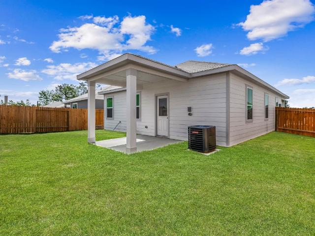 15858 Berry Hl Dr, Conroe, TX 77303 | MLS #55966