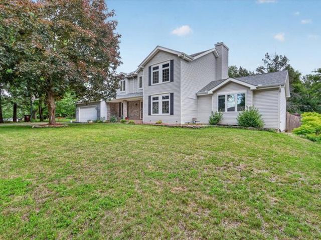 1585 Marshfield Dr, Rockford, IL 61107