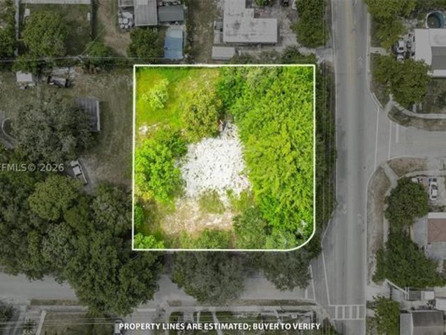 1585 NE 158th St, North Miami Beach, FL 33162