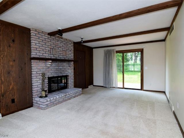 1585 Hemlock Drive