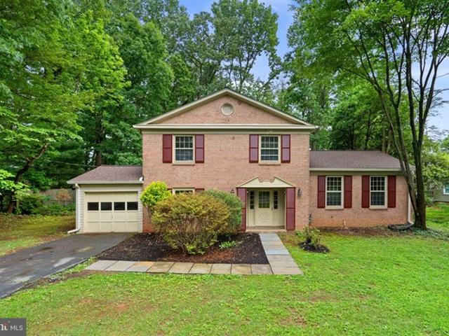 1585 Kimblewick Rd, Potomac, MD 20854