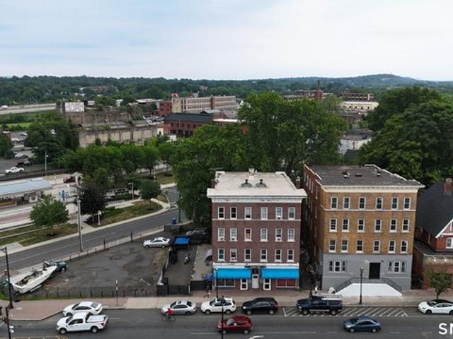 1585 Park St, Hartford, CT 06106