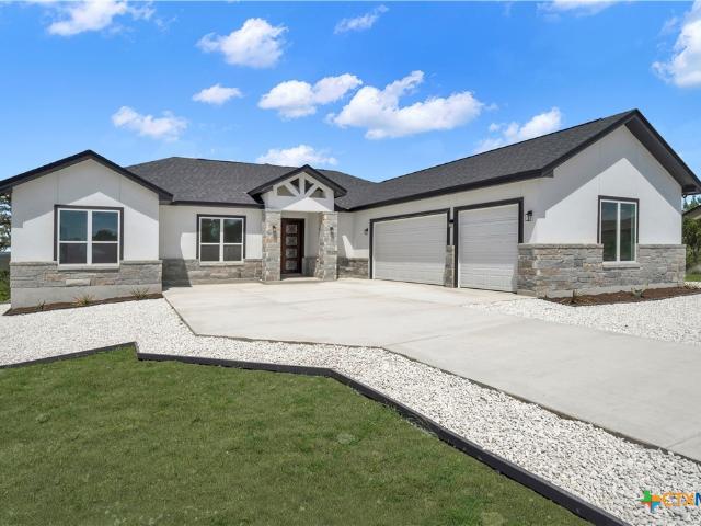 1585 Private Road 2771