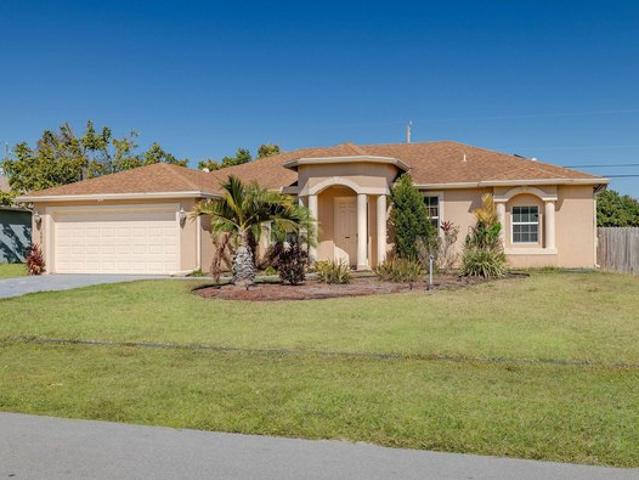 1585 SW Merchant Ln, Port Saint Lucie, FL 34953