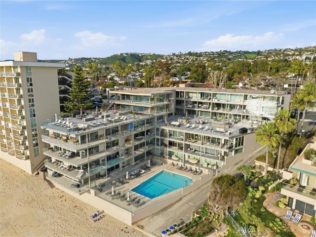 1585 S Coast 47
