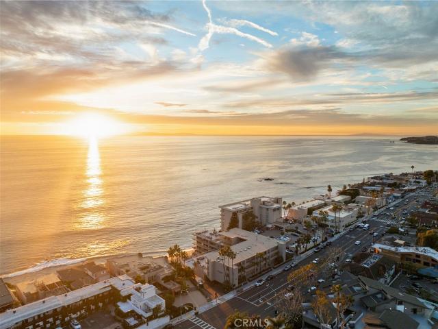 1585 S Coast 47