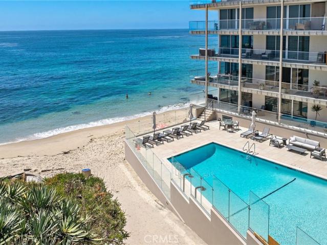 1585 S Coast 65