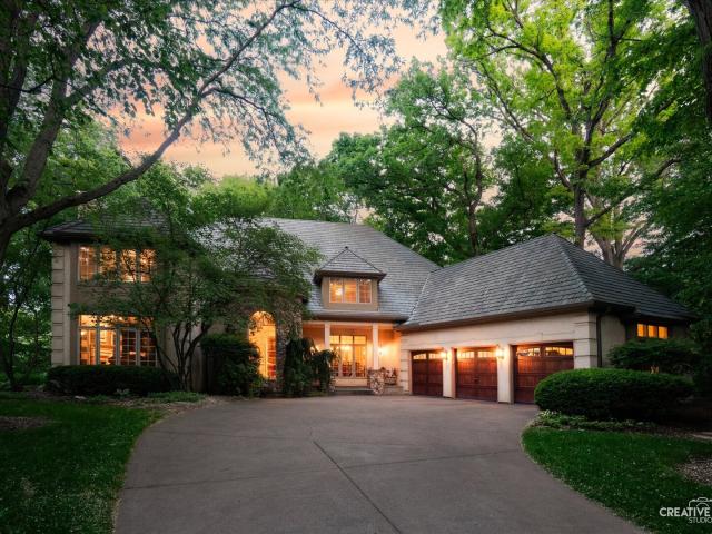 1585 Woodcrest Court