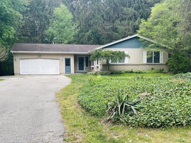 15860 Fendt Farm Rd, Holland, MI 49424