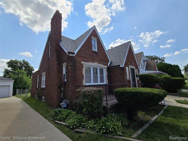 15860 Sorrento St, Detroit, MI 48227