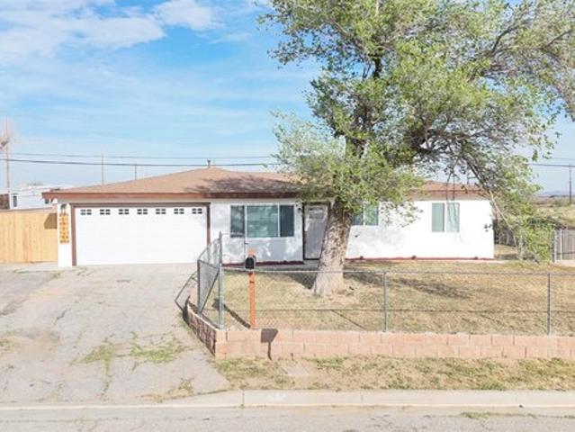 15862 Jean Dr, Mojave, CA 93501