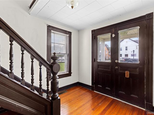 1586 Main Road