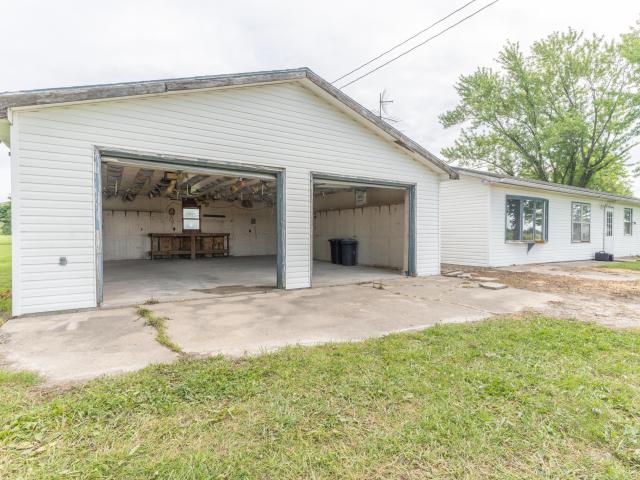 1586 county road 1390