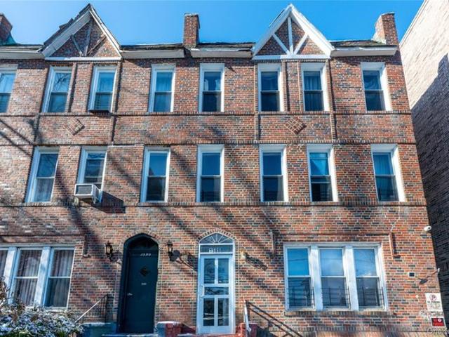 1586 E 22nd St, Brooklyn, NY 11210