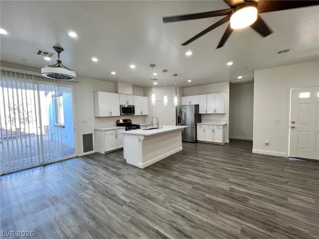 1586 Tilman Lane