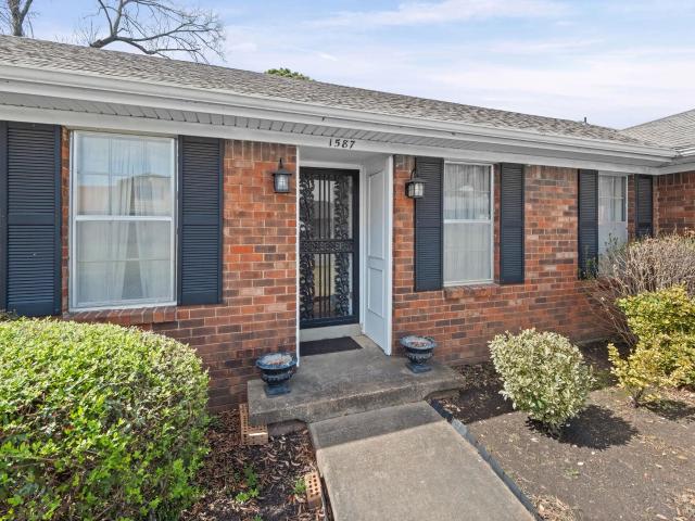 1587 joanne st