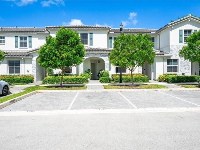 1587 SE 26th Rd, Homestead, FL 33035