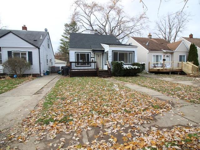 15881 Lennane St, Redford, MI 48239